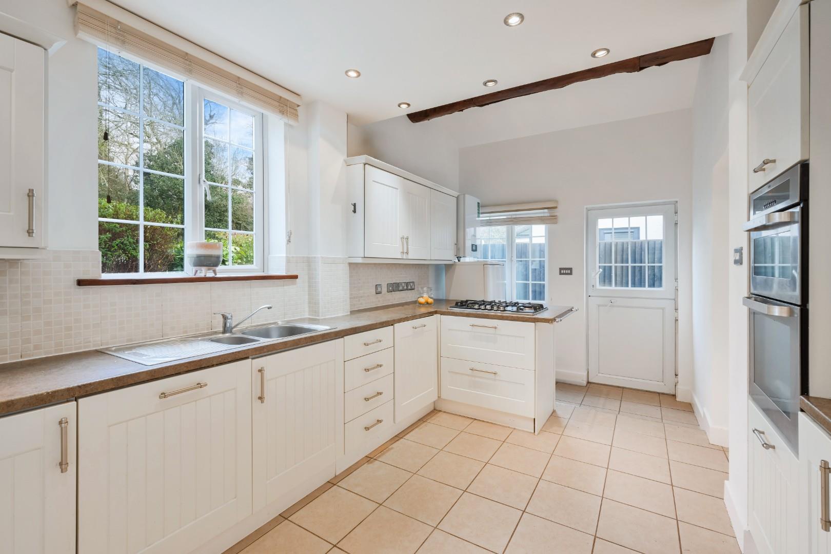 Epsom Lane North, Tadworth | The Personal Agent